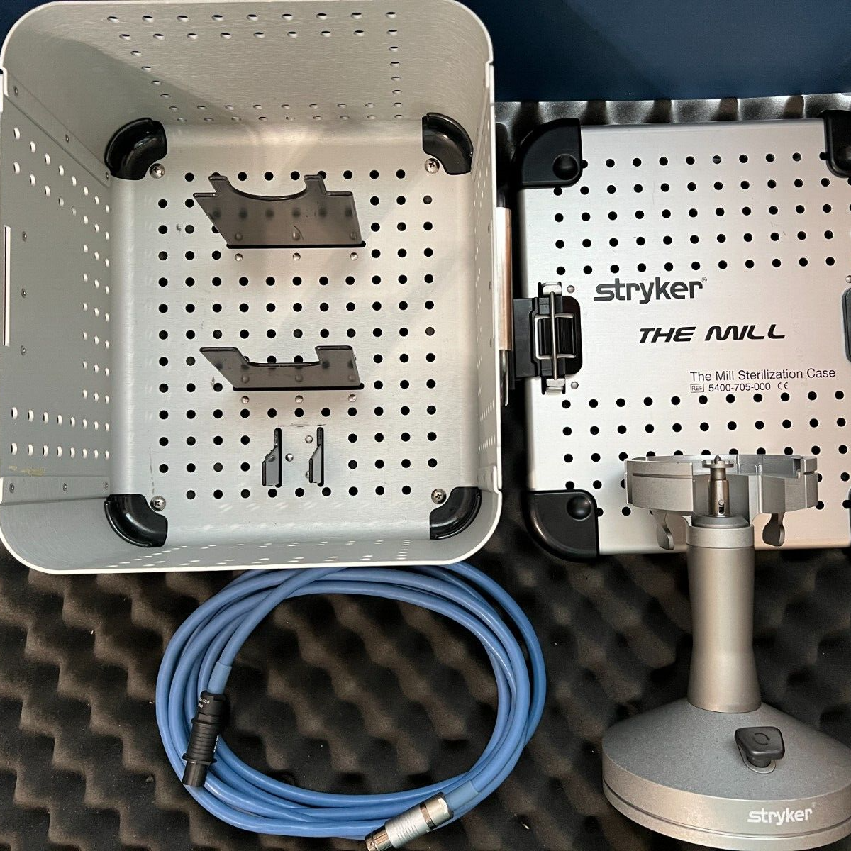 Stryker 5400-700 The Mill Bone Mill complete with wire and Sterilizati ...